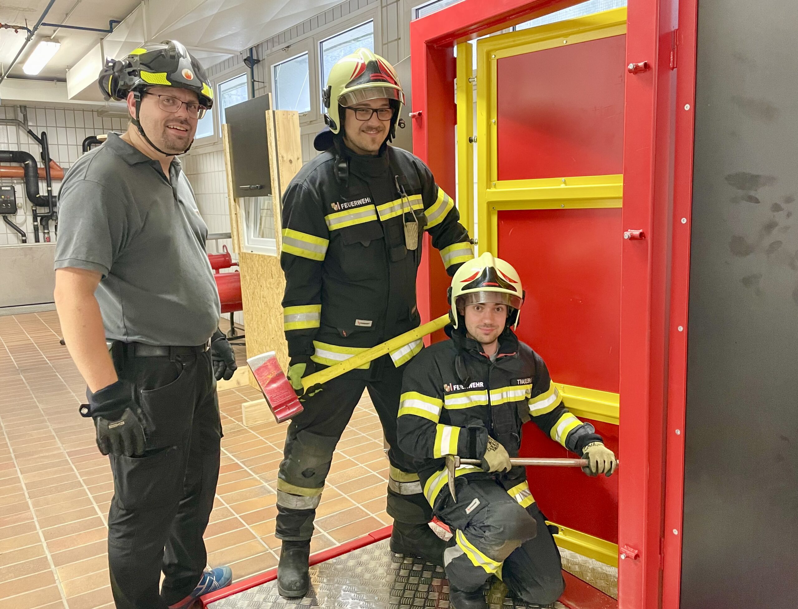 Effektive Türöffnung mit dem Halligan-Tool